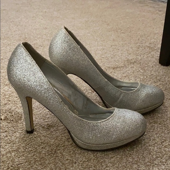 Lasonia | Shoes | Silver Heels | Poshmark